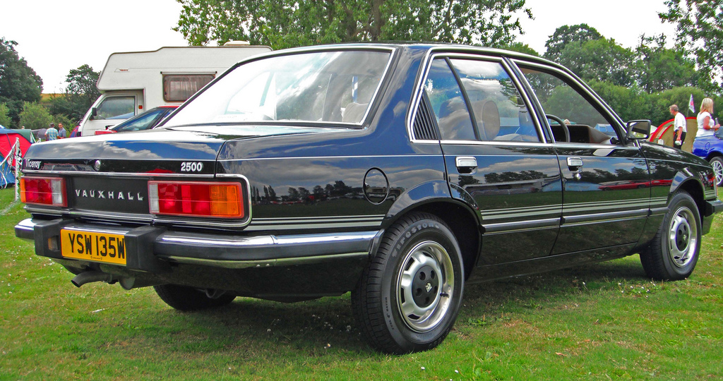 Vauxhall Viceroy 2500 V6 (115 Hp)